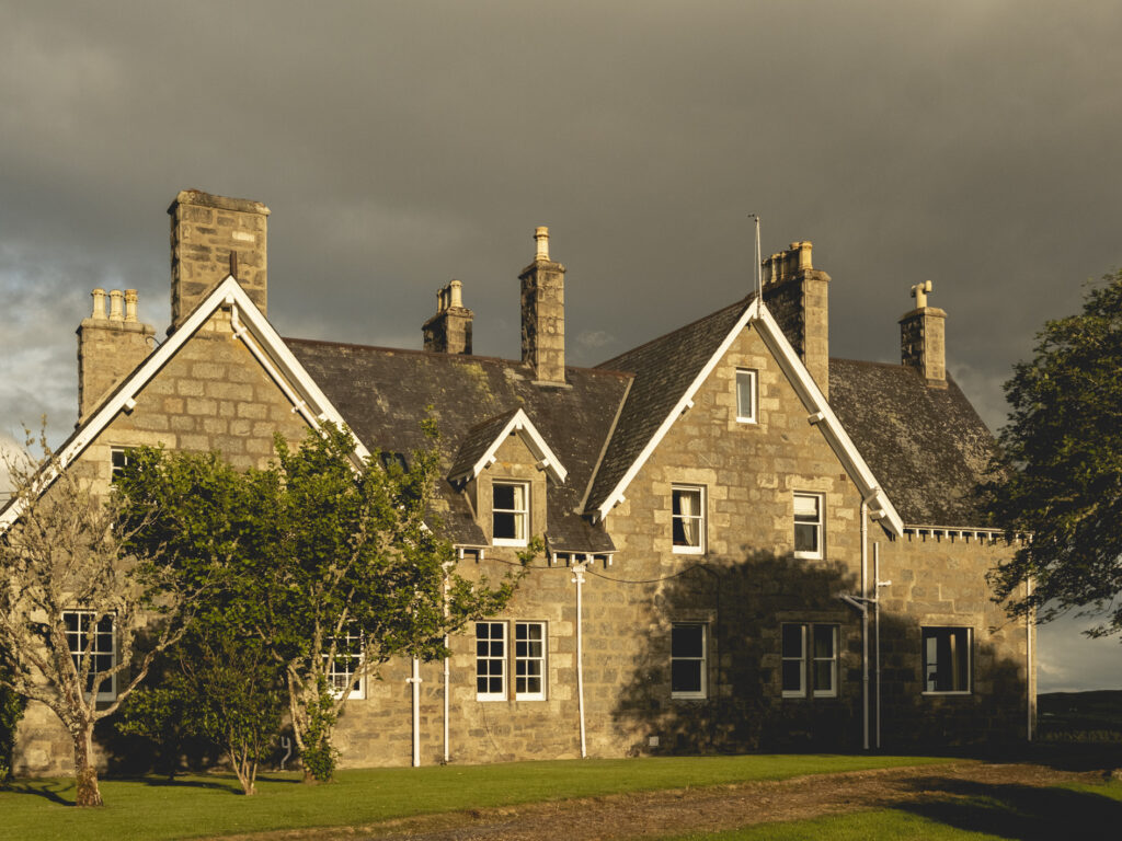 Lairg Estate - Roxtons